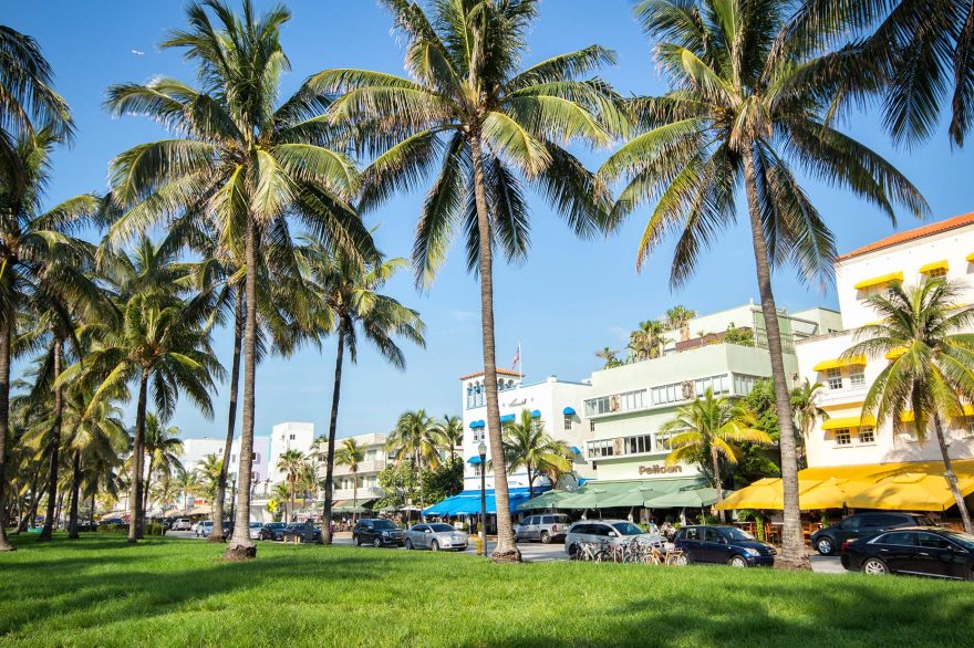 Estacionamiento / Parqueo - ENJOY MIAMI BEACH