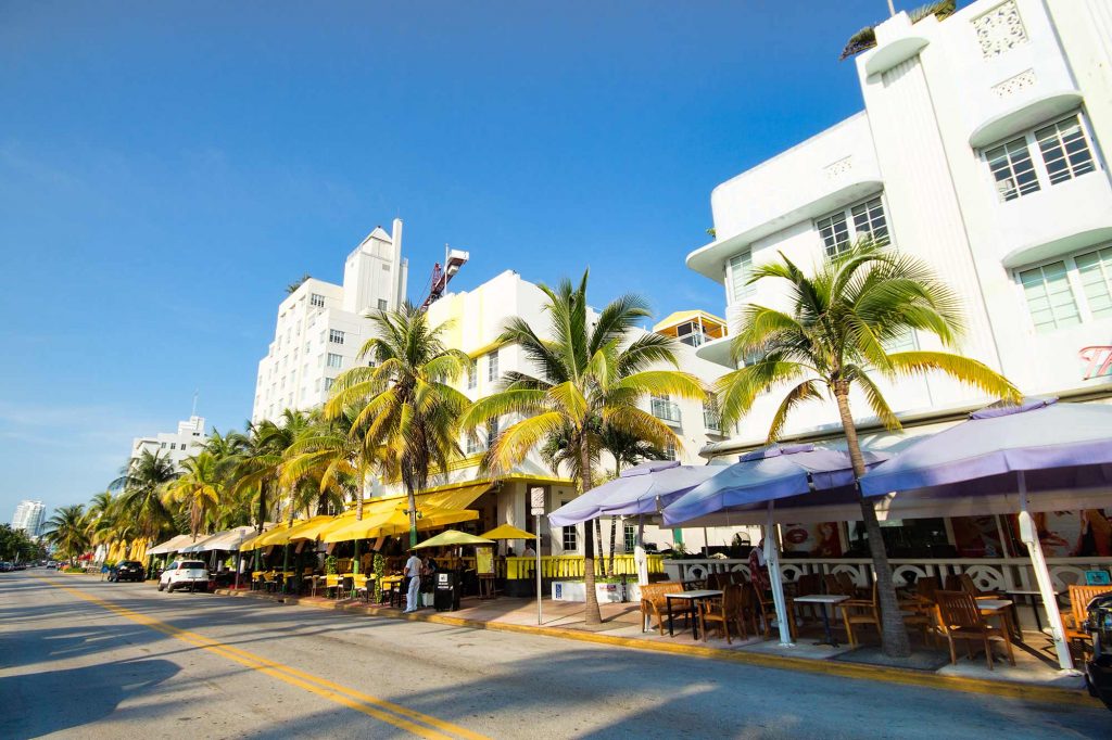 Excursión a pie por el Distrito Art Deco - ENJOY MIAMI BEACH
